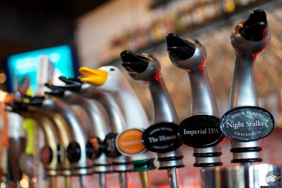 Goose Island, cultuada cerveja especial de Chicago, abre o primeiro ...