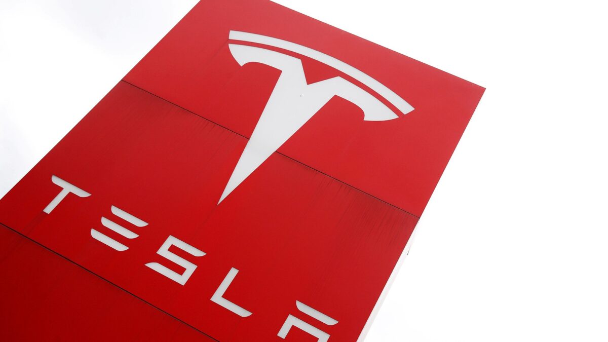 A Tesla tinha 5 fundadores. Por que apenas dois se tornaram bilionários?
