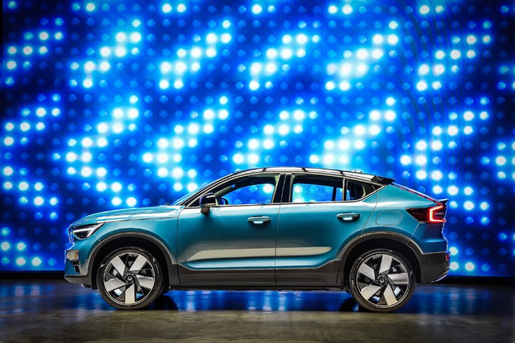 Volvo lança o C40 e espera portfólio 100% elétrico até 2030