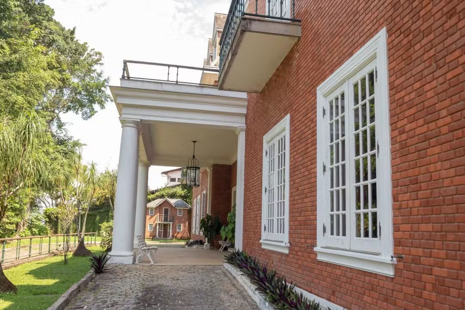 R$ 220 milhões: casa mais cara do Brasil é vendida; veja fotos