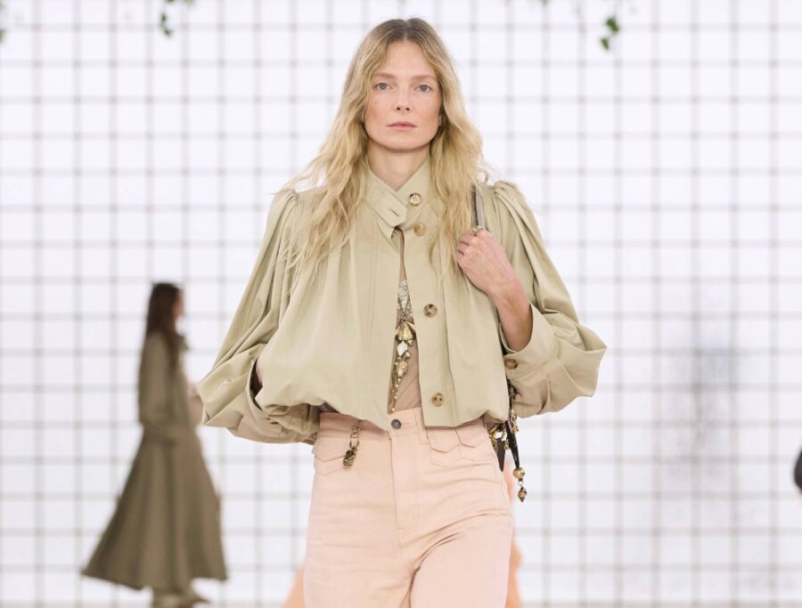 O Verão 2025 da Chloé é Livre, Leve e Solto