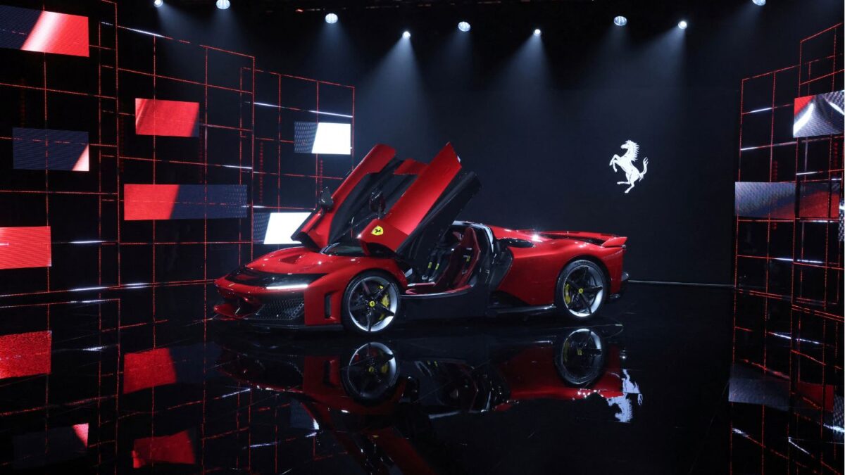 Ferrari Revela Supercarro F80 de Mais de R$ 22 Milhões