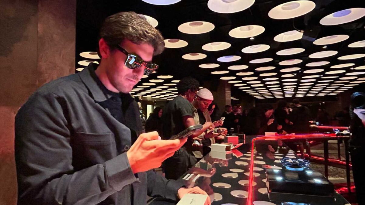 Forbes Brasil Testa Óculos da Meta e Ray-Ban em Sua Estreia Oficial no País