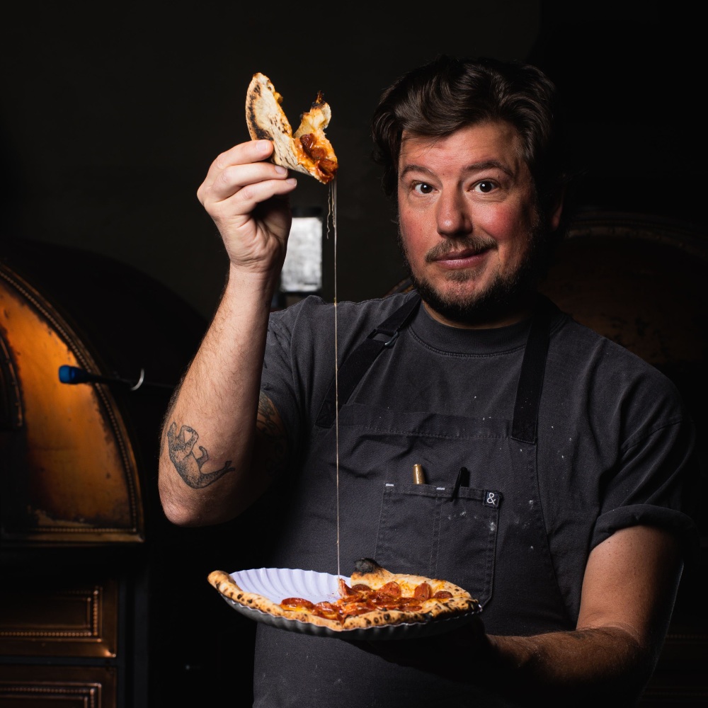 Consultor Global e Sucesso em 22 Países: Conheça o 'Czar' da Pizza Pelo ...