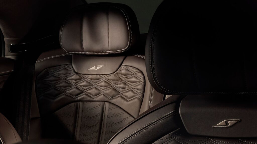 Bentley Flying Spur Estreia Nova Geração com Visual Mais Limpo e Foco ...